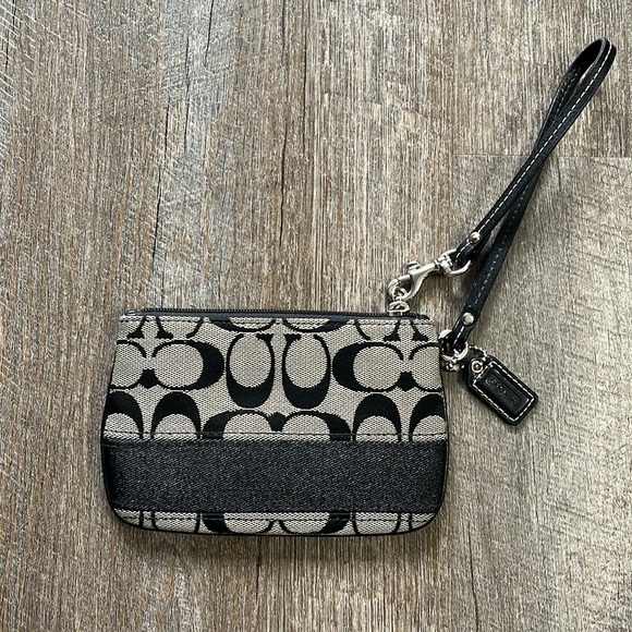 Coach | Bags | Coach Signature Wristlet | Poshmark